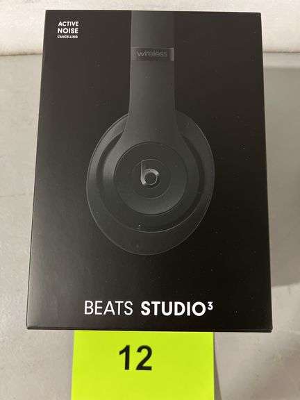 BEATS STUDIO 3 BLUETOOTH HEADPHONES IN BOX - Earl's Auction Company