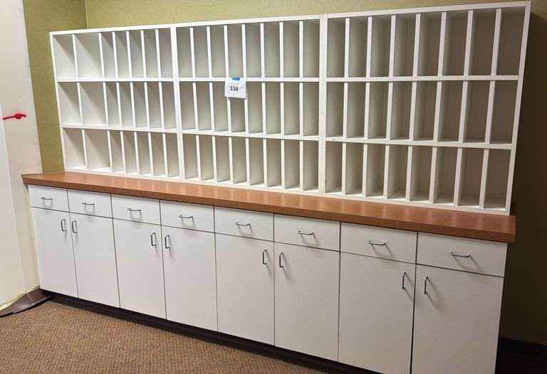 OFFICE MAIL SORTER UNIT - Earl's Auction Company