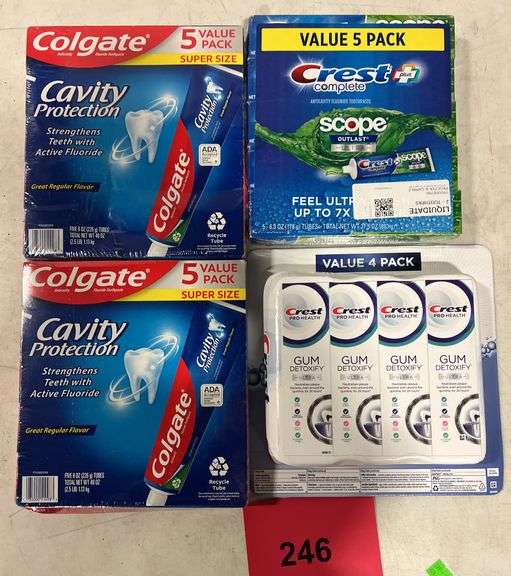 (4) PACKS OF TOOTHPASTE - COLGATE & CREST - Earl's Auction Company
