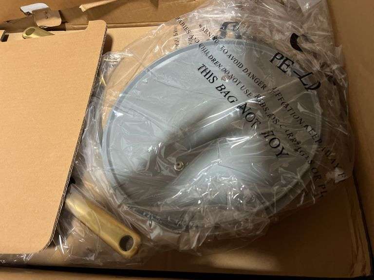 11PC CERAMIC COOKWARE SET IN BOX - CREAM - Earl's Auction Company