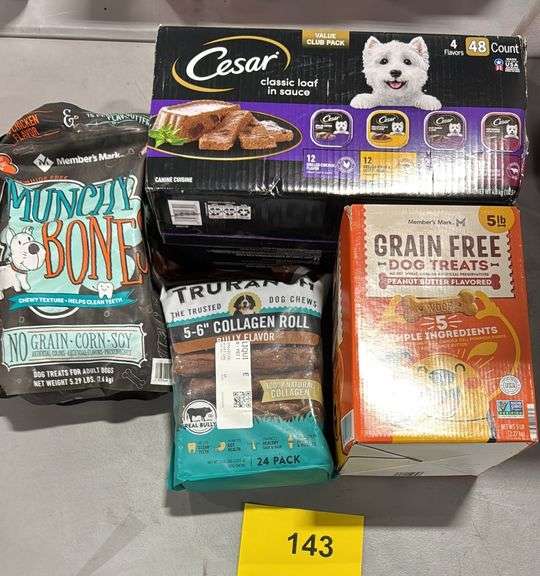 4PC DOG LOT - FOOD & TREATS - Earl's Auction Company