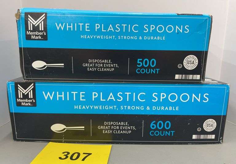 (2) BOXES OF WHITE PLASTIC SPOONS - Earl's Auction Company