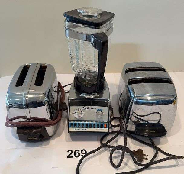 3PC VINTAGE APPLAINCE LOT - TOASTERS & BLENDER - Earl's Auction Company