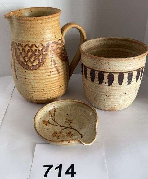 3PC HANSELMANN POTTERY - Earl's Auction Company