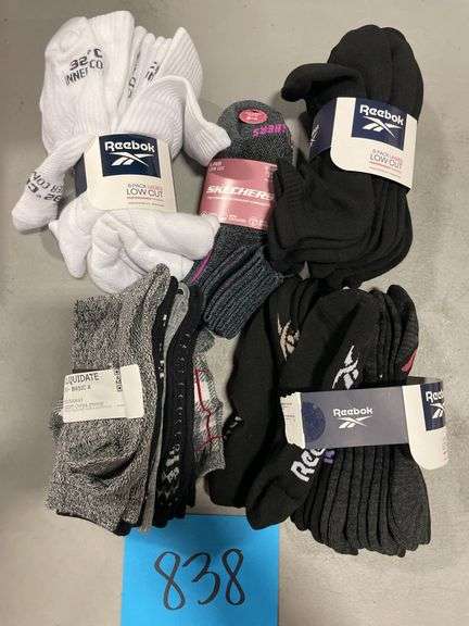 (5) PACKS OF SOCKS - Earl's Auction Company