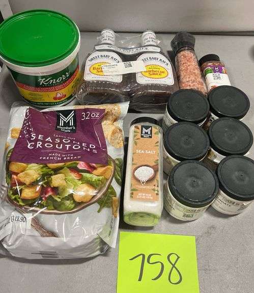 MISC LOT OF FOOD ITEMS - SEE PHOTOS - Earl's Auction Company