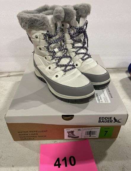 WOMENS EDDIE BAUER SNOW BOOTS - SIZE 7 - Earl's Auction Company