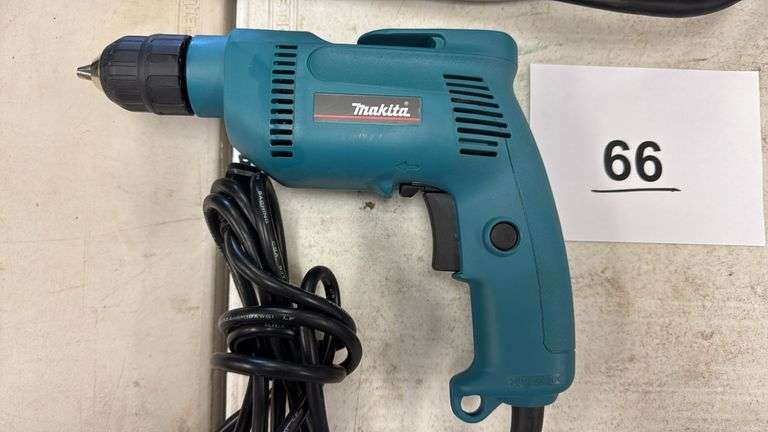 MAKITA CORDED POWER DRILL & CIRCULAR SAW - Earl's Auction Company