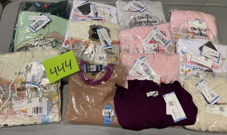 13PC WOMENS CLOTHING LOT - SIZE L - Earl's Auction Company