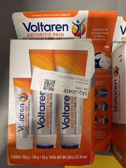 (2) BOXES OF VOLTAREN ARTHRITIS PAIN GEL - Earl's Auction Company