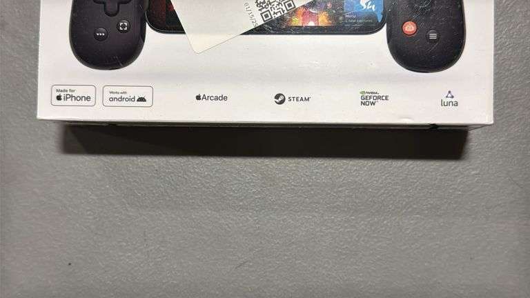 BACKBONE CONTROLLER IN BOX - Earl's Auction Company