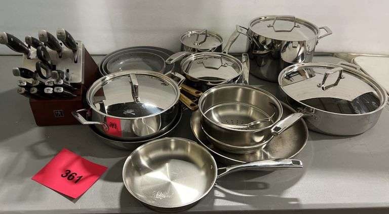AS IS - MISC LOT OF COOKWARE - SEE PHOTOS - Earl's Auction Company