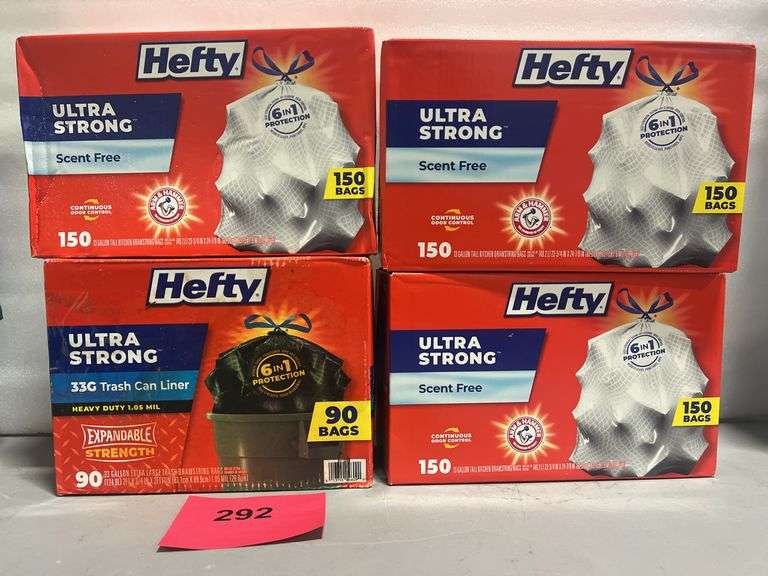 (4) BOXES OF HEFTY TRASH BAGS - Earl's Auction Company