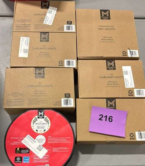 7PC LOT OF MISC HOLIDAY LIGHTING - SEE PHOTOS - Earl's Auction Company