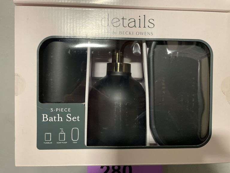(2) BECKI OWEN 3PC BATH SET IN BOX - Earl's Auction Company