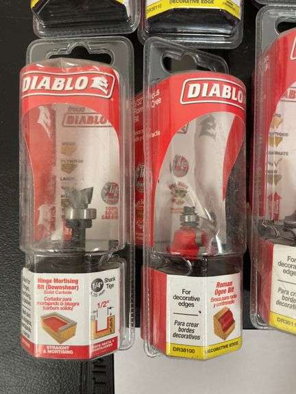 (8) DIABLO ROUTER BITS - Earl's Auction Company