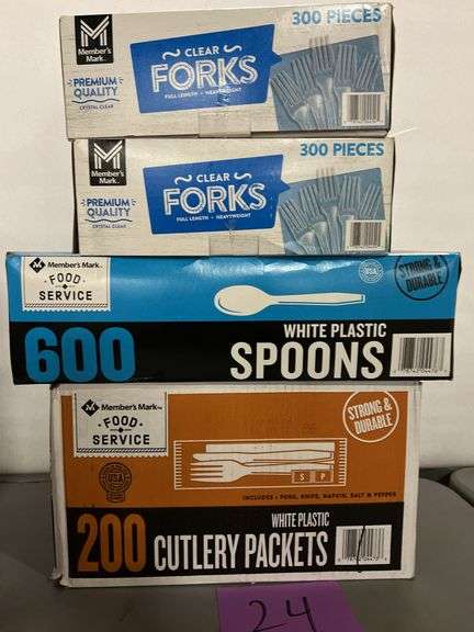 (4) BOXES OF PLASTIC CUTLERY - Earl's Auction Company