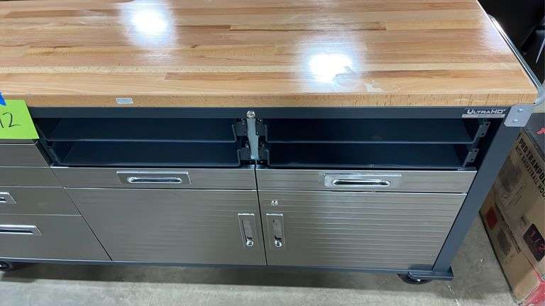 AS IS - SEVILLE CLASSICS ROLLING WORKBENCH - Earl's Auction Company