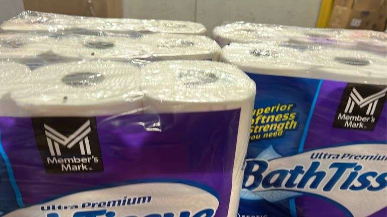 (9) PACKS OF TOILET PAPER - Earl's Auction Company