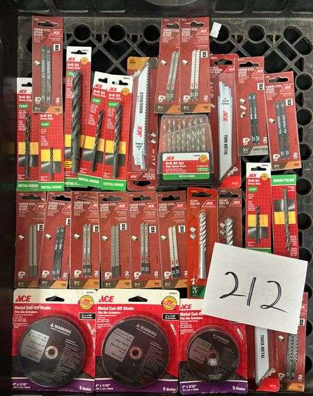 MISC LOT OF ACE TOOL ITEMS - Earl's Auction Company