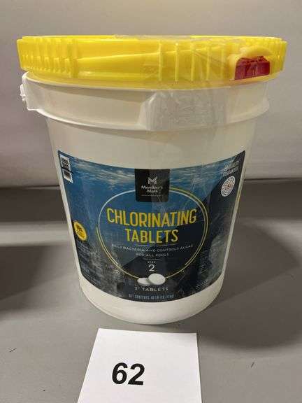 40LB BUCKET OF CHLORINATING TABLETS - Earl's Auction Company