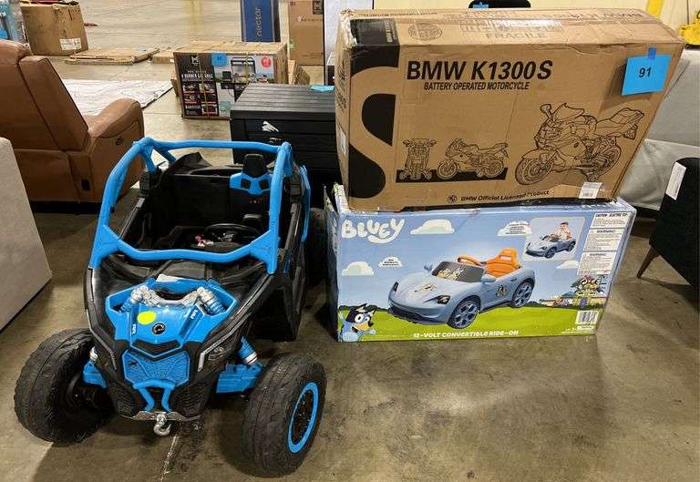 AS IS - (3) KIDS RIDE ONS - SEE PHOTOS - Earl's Auction Company