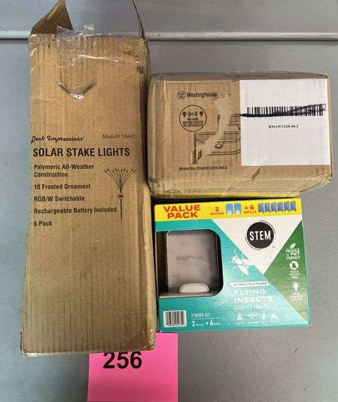 3PC OUTDOOR LOT - LIGHTS & INSECT TRAP - Earl's Auction Company