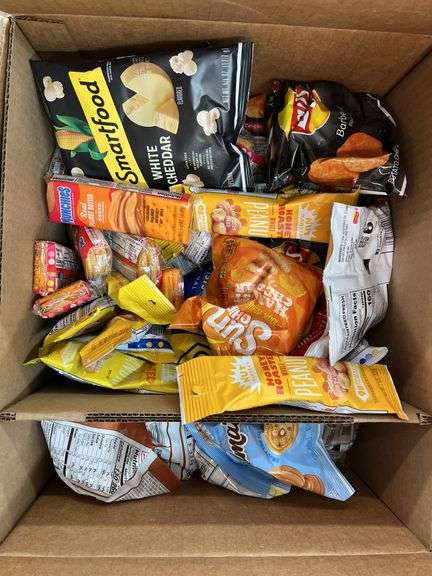 (3) BOXES OF MIXED SNACKS - Earl's Auction Company