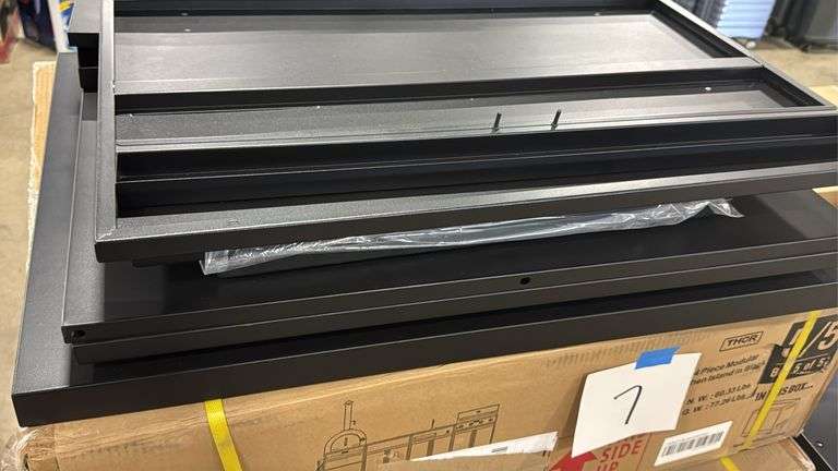 NEW THOR 4PC MODULAR KITCHEN ISLAND - Earl's Auction Company