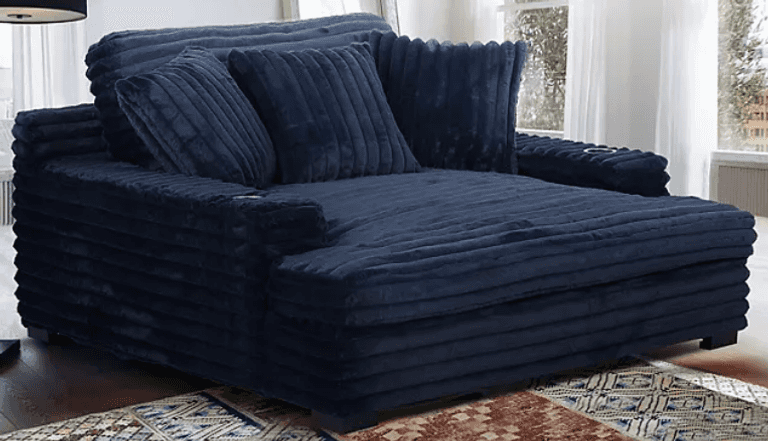 CHEERS OVERSIZED COZY CHAISE IN BOX - NAVY BLUE - Earl's Auction Company