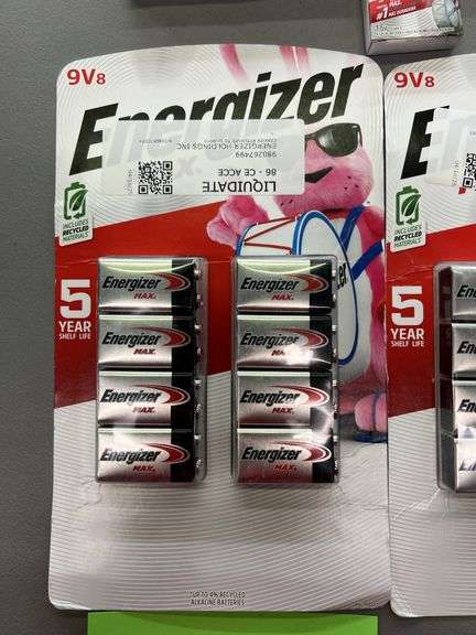 (2) PACKS OF ENERGIZER BATTERIES & (17) BOXES - Earl's Auction Company