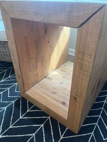 MAGNOLIA HOME WOOD END TABLE - Earl's Auction Company