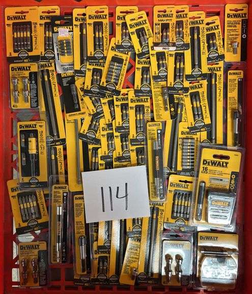 MISC LOT OF DEWALT BIT TIPS - Earl's Auction Company