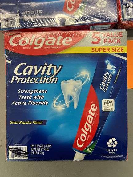 (3) PACKS OF COLGATE TOOTHPASTE - Earl's Auction Company