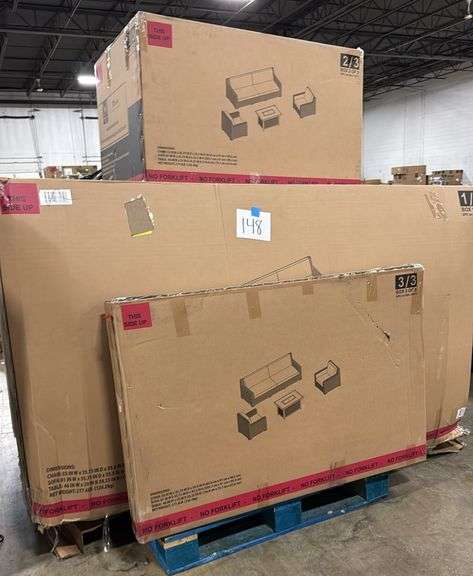 HALSTEAD COLLECTION 4PC SEATING SET W/ FIRE PIT IN BOX - Earl's Auction ...