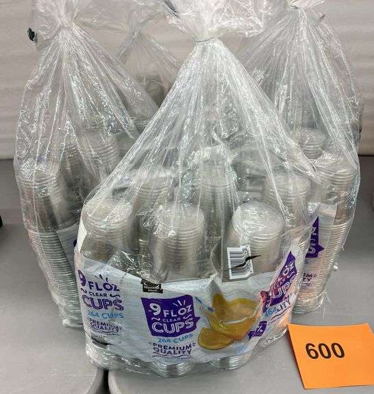 (5) PACKS OF PLASTIC CUPS - Earl's Auction Company