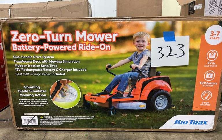 KIDS ZERO TURN MOWER RIDE ON IN BOX - Earl's Auction Company