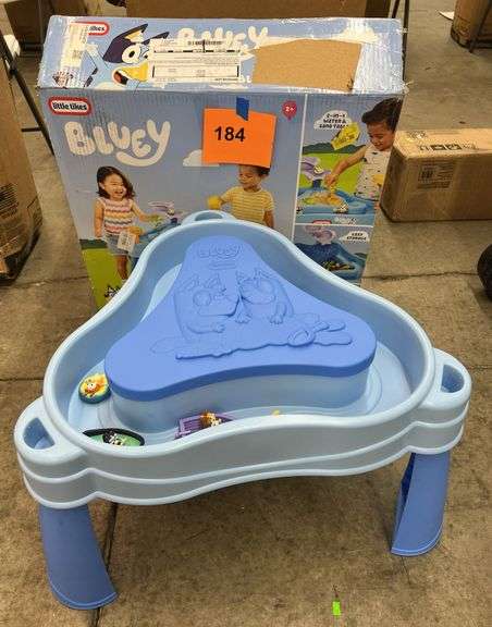 KIDS BLUEY BEACH WATER TABLE - Earl's Auction Company