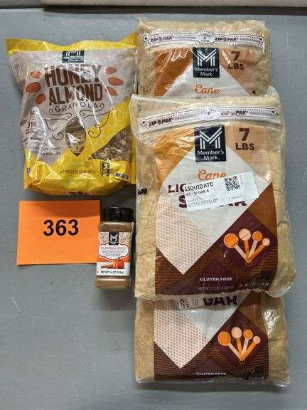 MISC LOT OF FOOD ITEMS - SEE PHOTOS - Earl's Auction Company