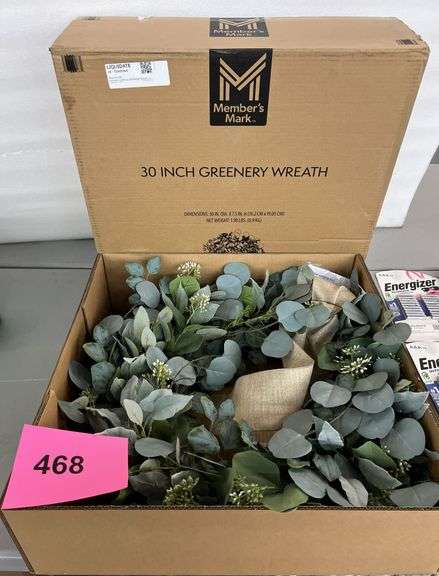 30" GREENERY WREATH IN BOX - Earl's Auction Company