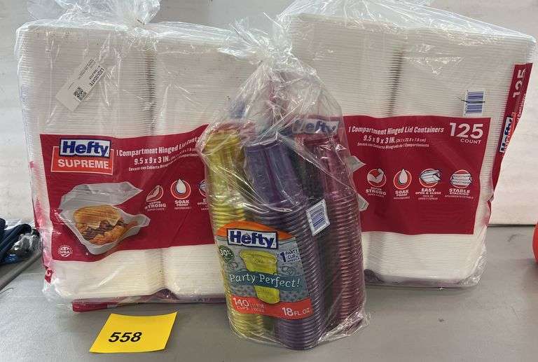 3PC HEFTY LOT - CONTAINERS & CUPS - Earl's Auction Company