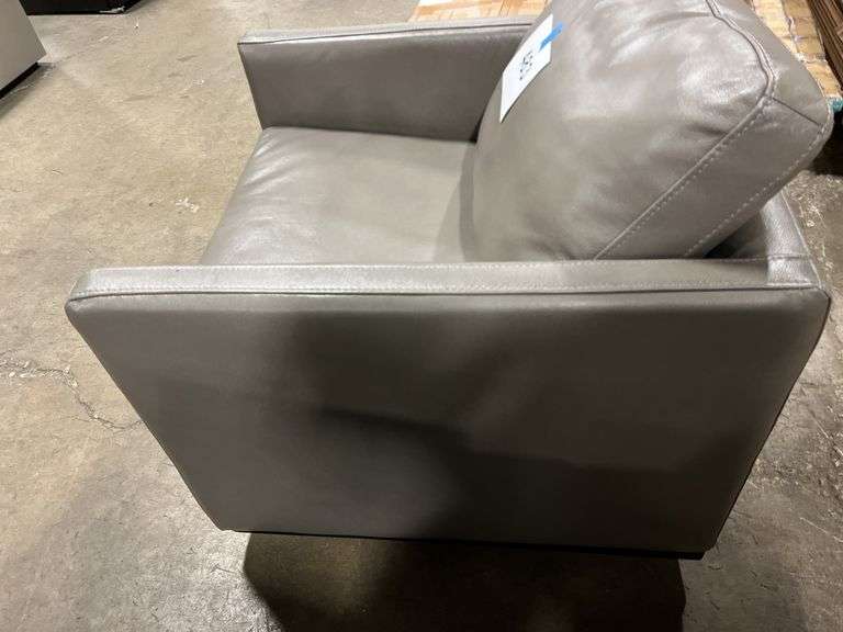 COLE & RYE LEATHER SWIVEL ACCENT CHAIR - GREY - Earl's Auction Company