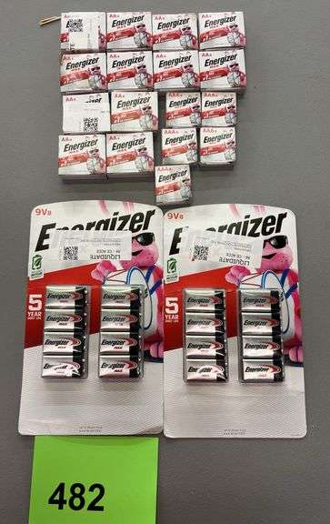 (2) PACKS OF ENERGIZER BATTERIES & (17) BOXES - Earl's Auction Company