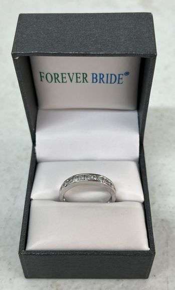 FOREVER BRIDE 10KT WHITE GOLD RING - SIZE 7 - Earl's Auction Company