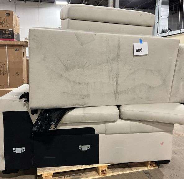 AS IS - DAMAGED SECTIONAL SOFA - SEE PHOTOS - Earl's Auction Company