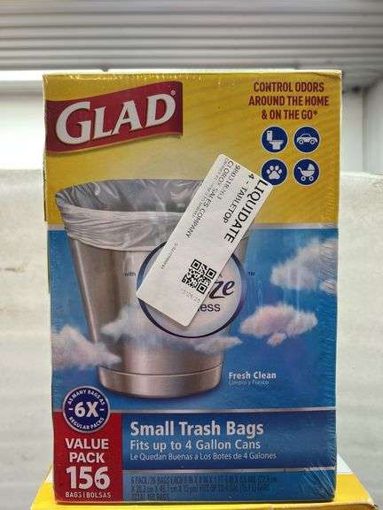 (3) BOXES OF GLAD TRASH BAGS - Earl's Auction Company