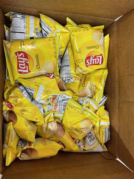 (2) BOXES OF LAYS POTATO CHIPS BAGS - Earl's Auction Company