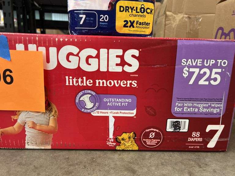 BOX OF DIAPERS & (1) PACK - SIZE 7 - Earl's Auction Company