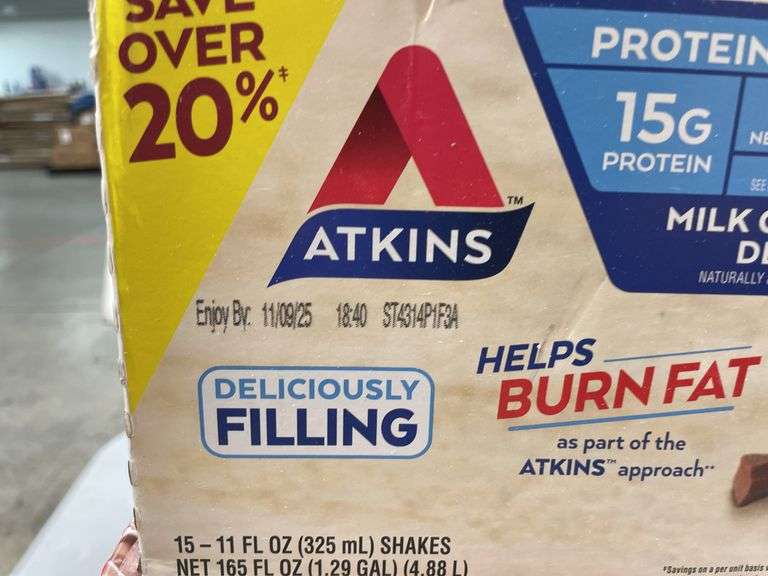 (2) BOXES OF PROTEIN SHAKES - MM & ATKINS - Earl's Auction Company