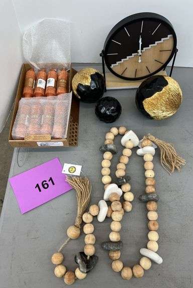 6PC HOME DECOR LOT - SEE PHOTOS - Earl's Auction Company